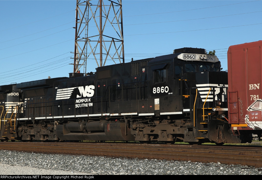 NS 8860